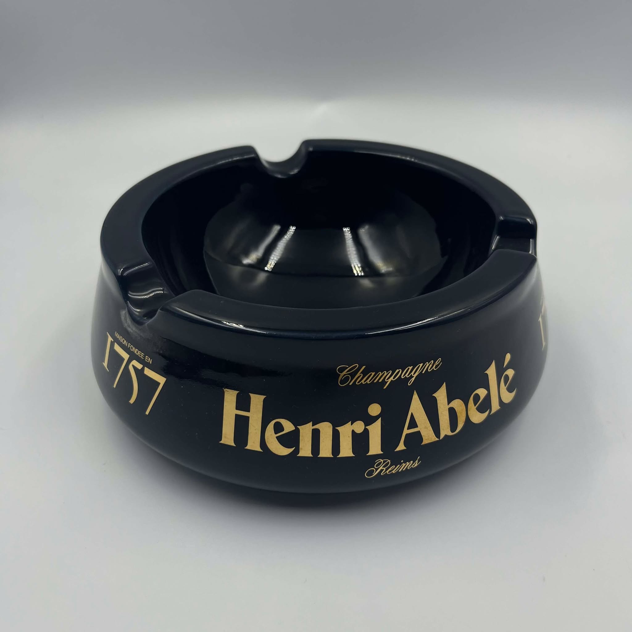 Henri Abelé Ashtrey – Champagne Season